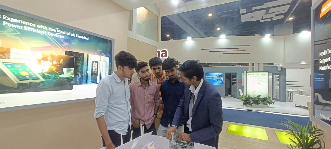 Highlights from ELDAAS Engaging Exhibition at Indian Mobile Congress 2022 - ELDAAS Technologies